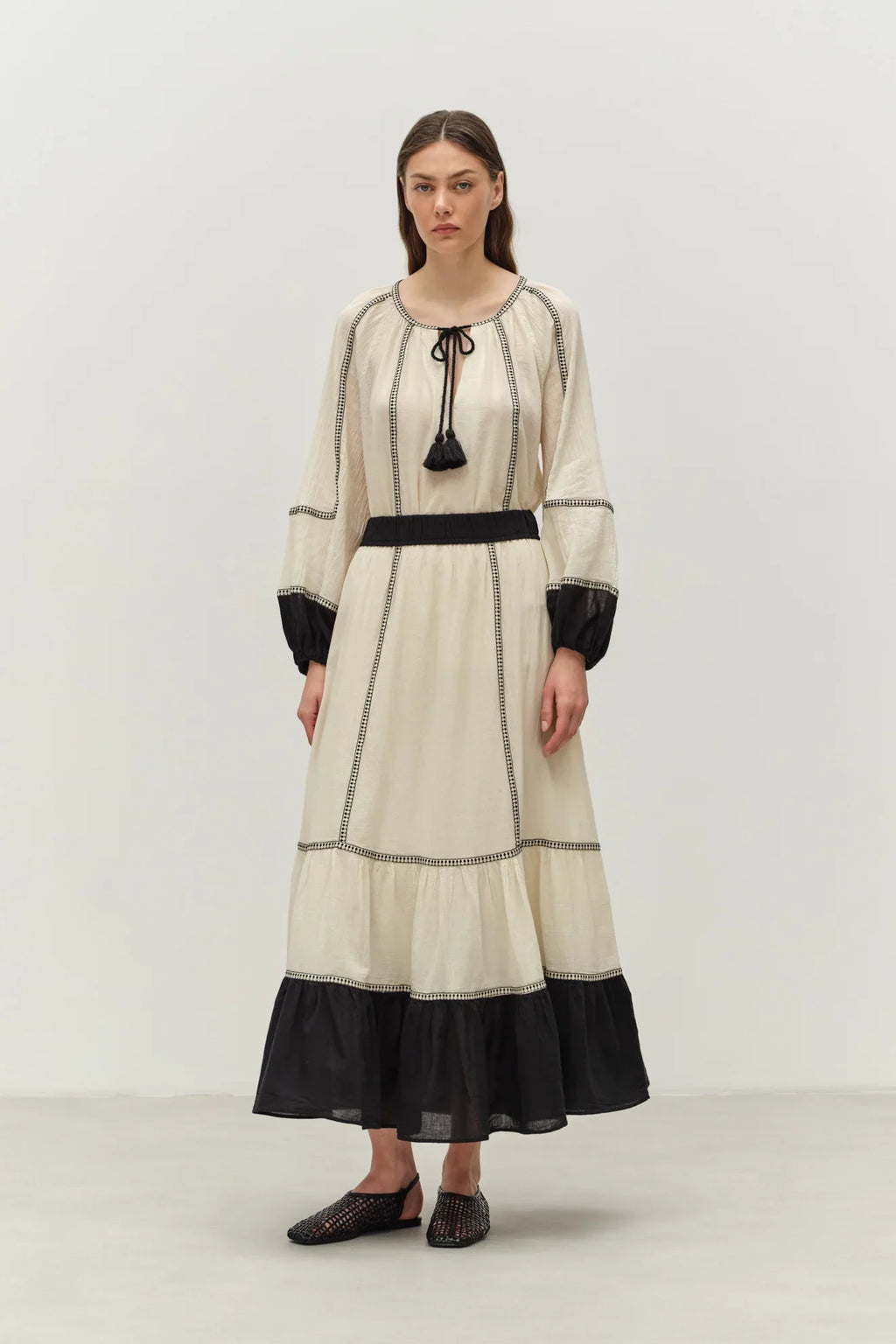 Devotion twins erato long tier skirt - black / off white Devotion twins ...